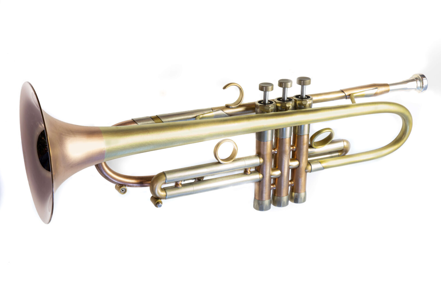 UNIVERSAL – LOTUS Trumpets Japan